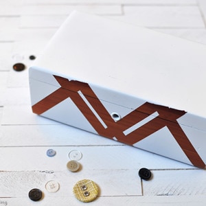 DIY Floral Painted Wooden Box - Delineate Your Dwelling