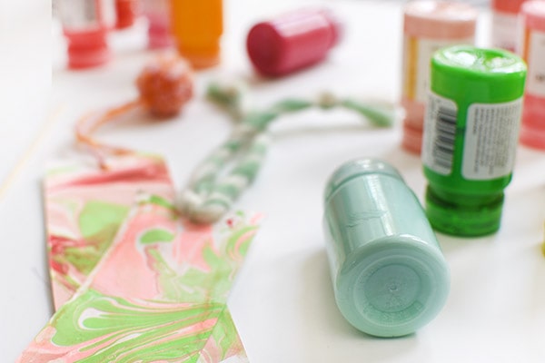 How to marble with Acrylic Paint - Delineate Your Dwelling