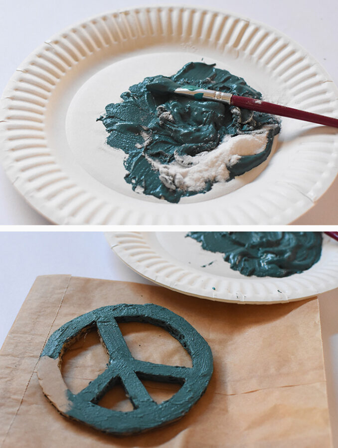 How to make Cardboard Peace Sign Ornaments - Delineate Your Dwelling