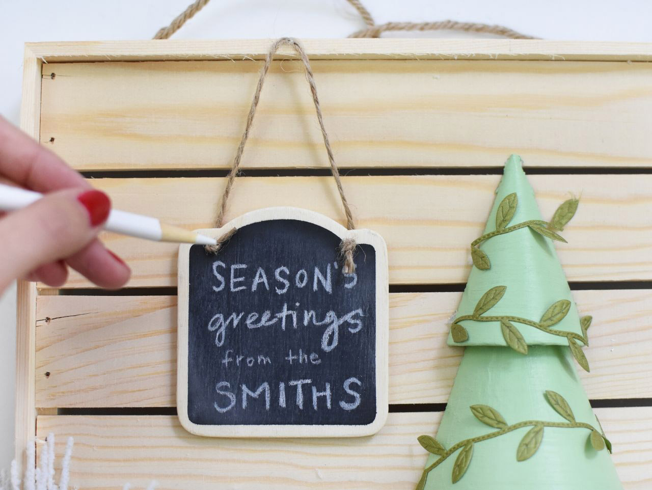 Scandinavian Wood Plank Christmas Sign - Delineate Your Dwelling