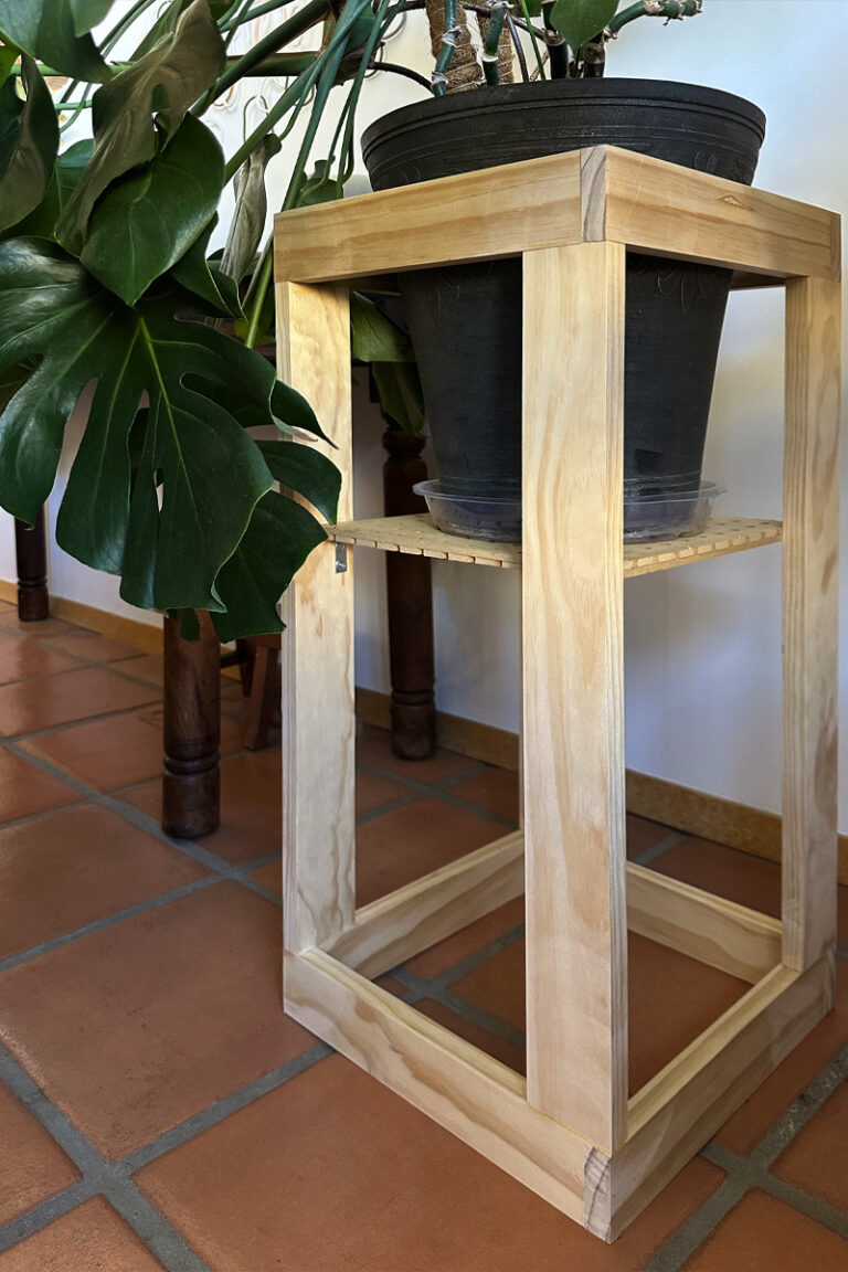 Large Plant DIY Stand - Delineate Your Dwelling