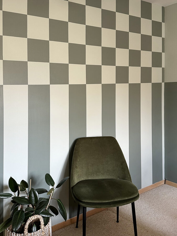 How to paint a Checker Pattern Accent Wall - Delineate Your Dwelling