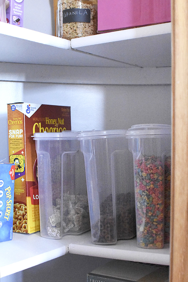 Organize Your Pantry with boxes and containers - Delineate Your Dwelling