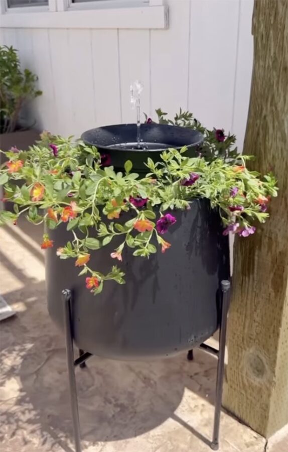 DIY Solar Water Fountain - Delineate Your Dwelling