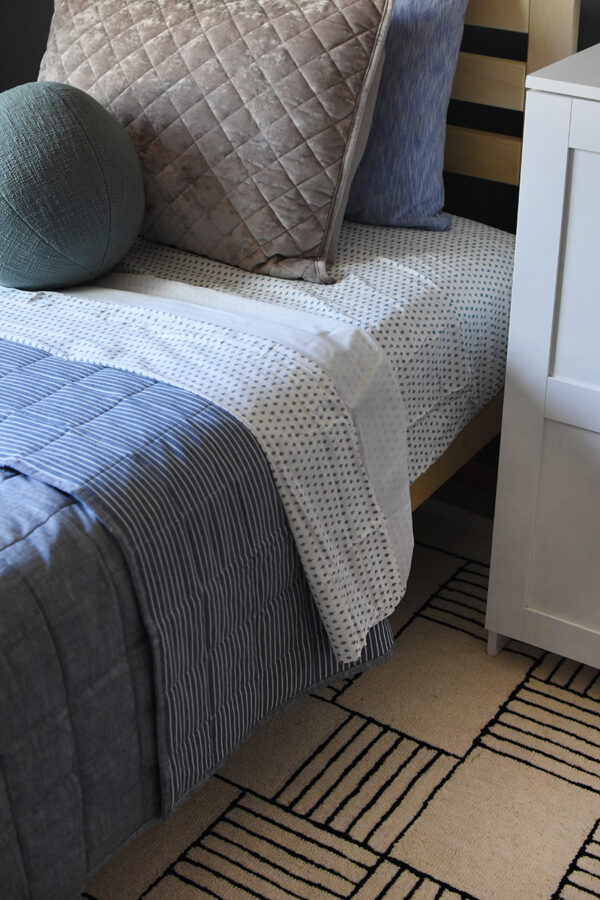 Modern Teen Boy Bedroom - Delineate Your Dwelling