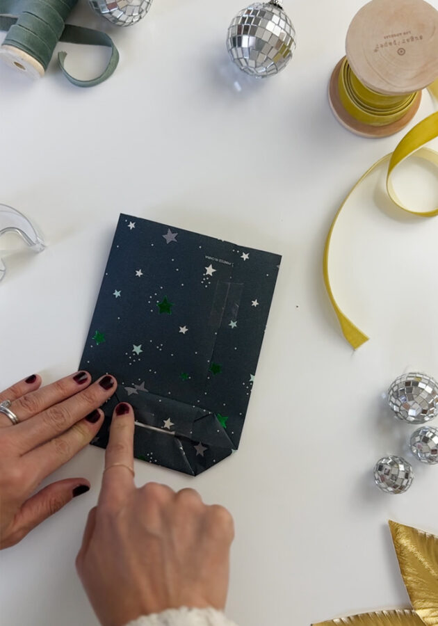 Make a Gift Bag from Wrapping Paper - Delineate Your Dwelling